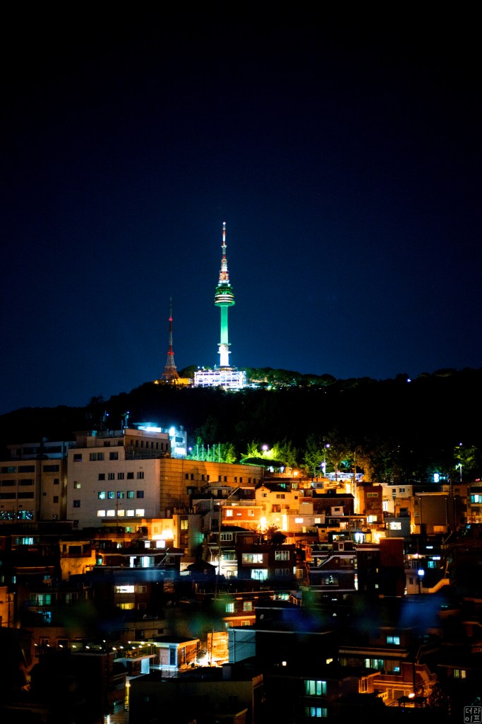 Cheer up Itaewon street! - Leica M10 Night shots - The Life
